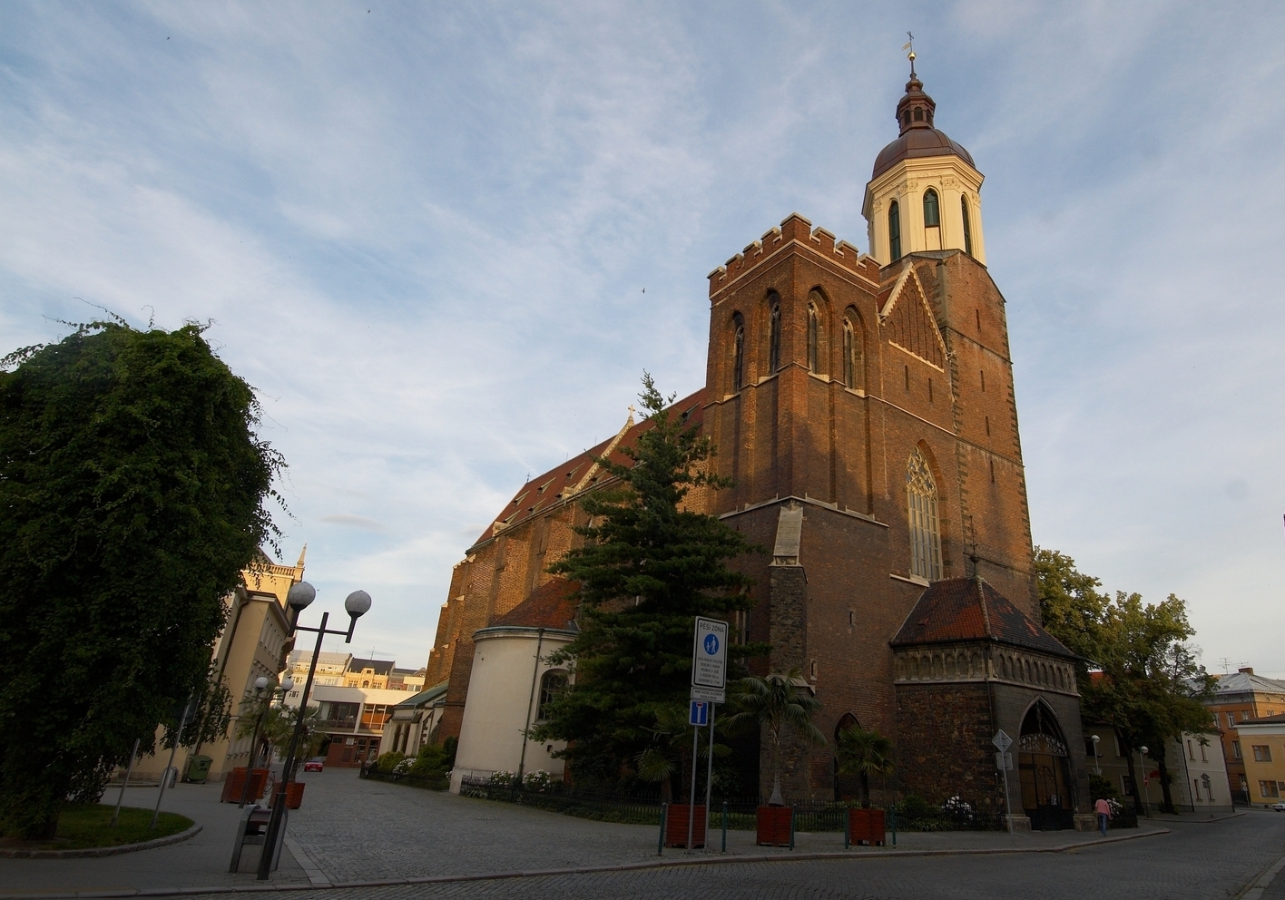 Největší dochovaná ukázka slezské cihlové gotiky - Turistické ...